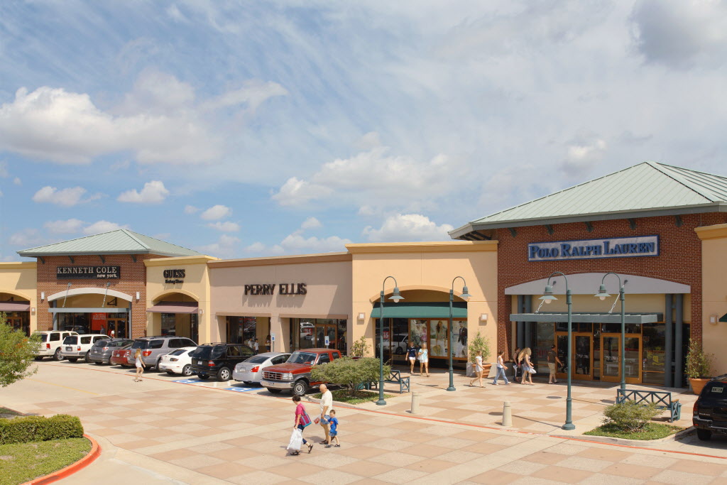 Allen Premium Outlets acquires more land and plans to add 30 stores ...