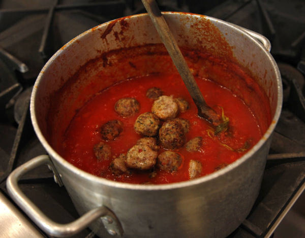 Mario Carbone Meatball Recipe - Banana-breads.com