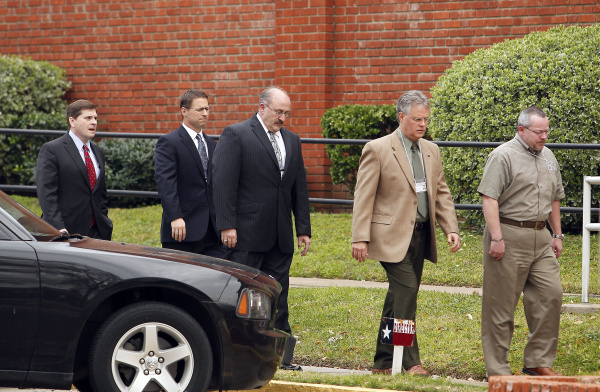 Execution of George Rivas, leader of the Texas Seven prison escapees ...
